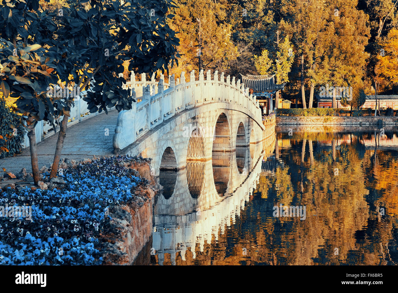Black Dragon pool in Lijiang, Yunnan, China Stock Photo - Alamy