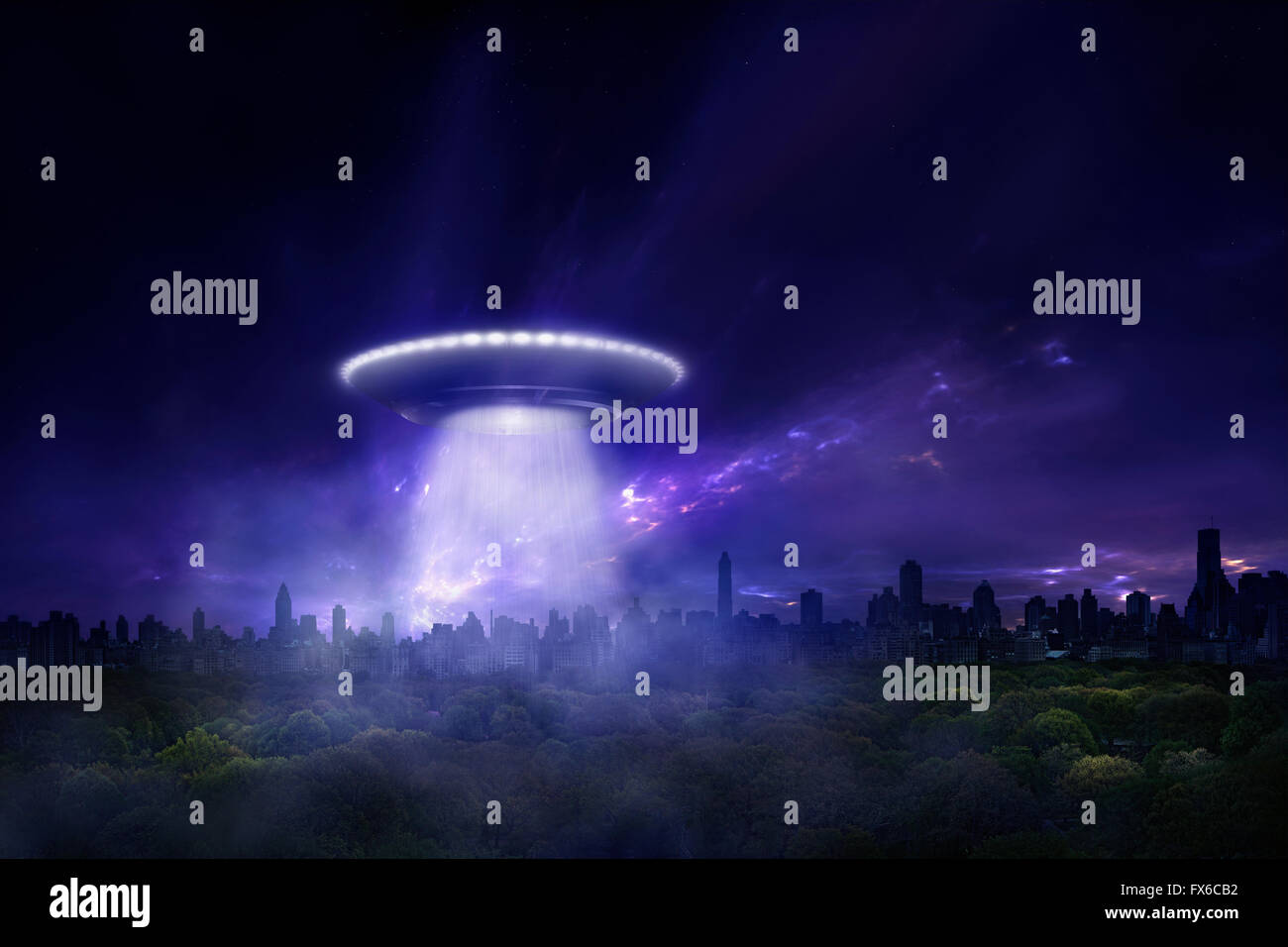 Alien spaceship hi-res stock photography and images - Alamy
