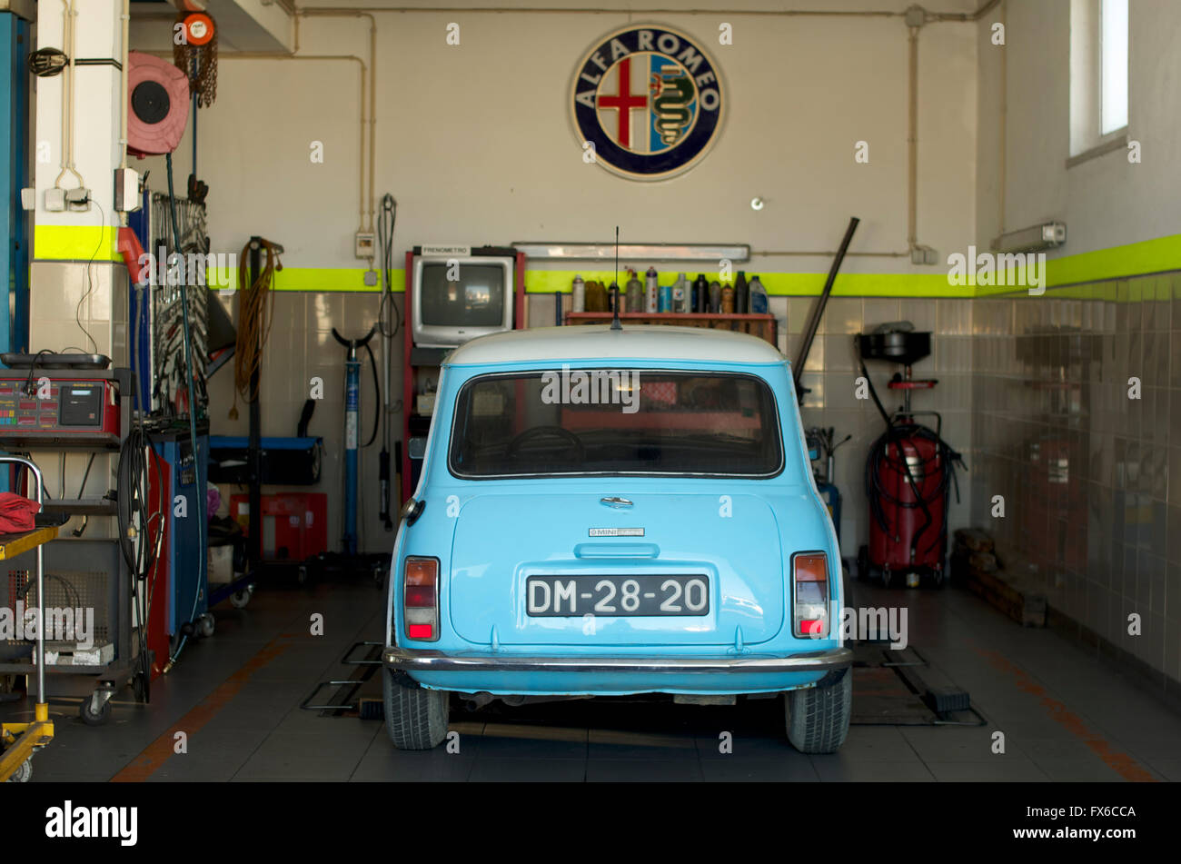 Classic mini cooper hi-res stock photography and images - Alamy