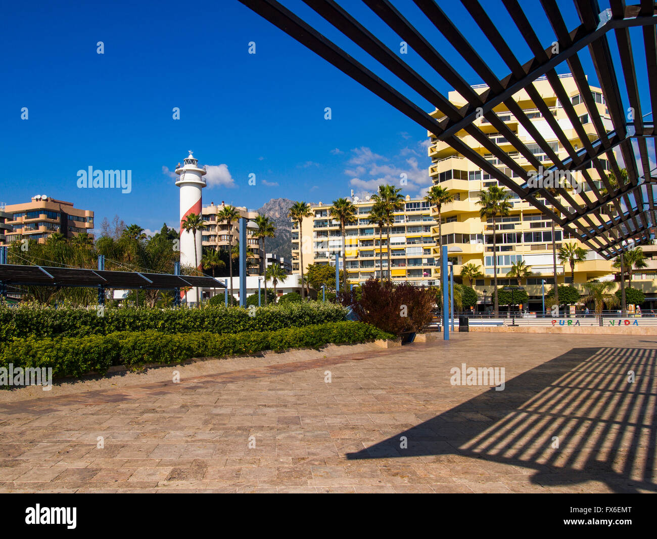 Seaside high rise buildings hi-res stock photography and images - Alamy