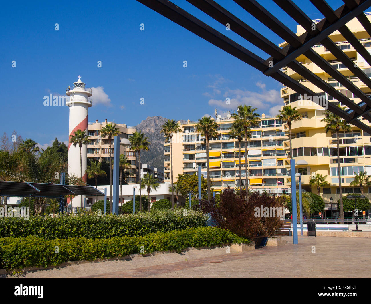 Seaside high rise buildings hi-res stock photography and images - Alamy