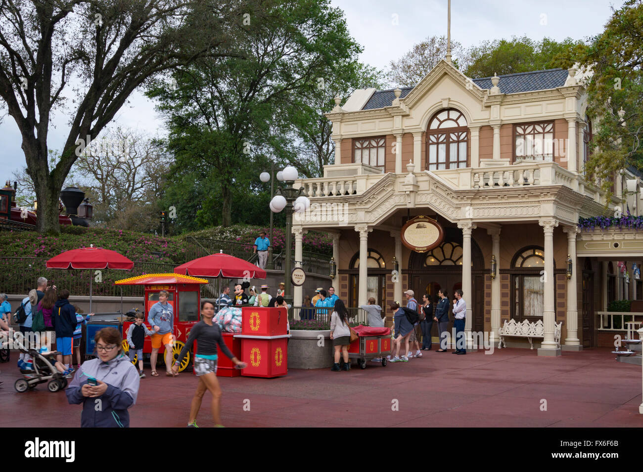 Disney Main Street Usa High Resolution Stock Photography and Images - Alamy