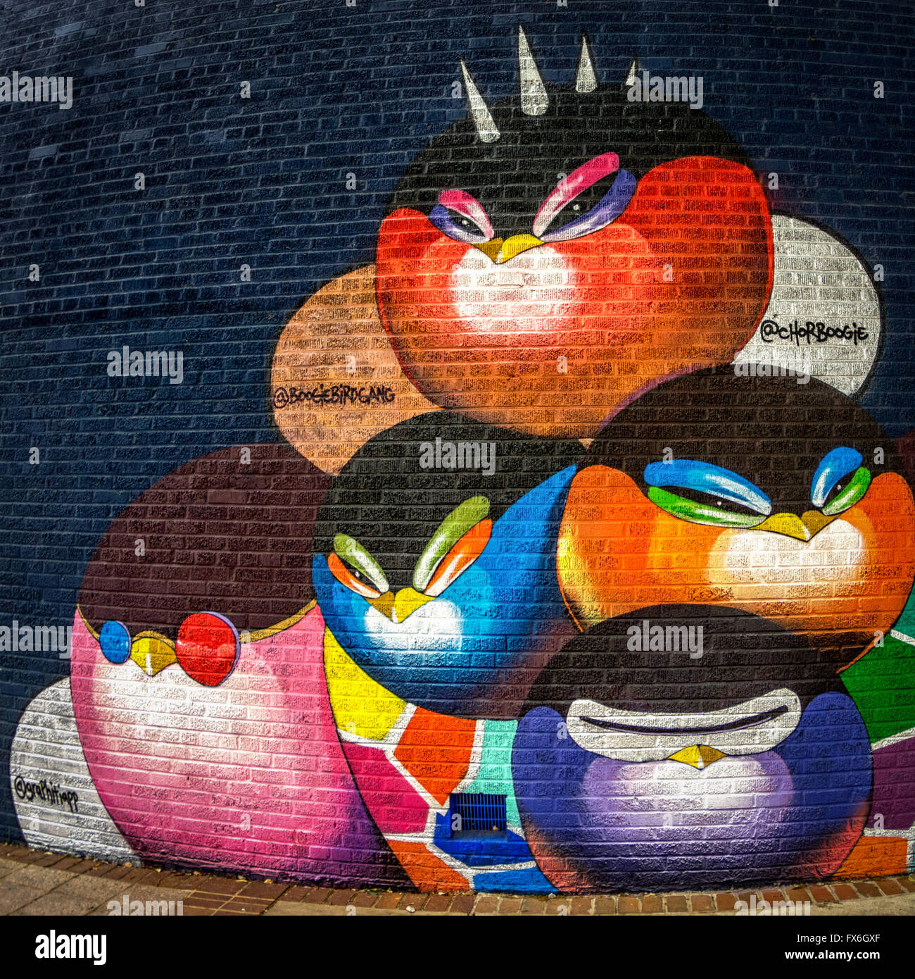 Boogie Bird Street Art Stock Photo - Alamy