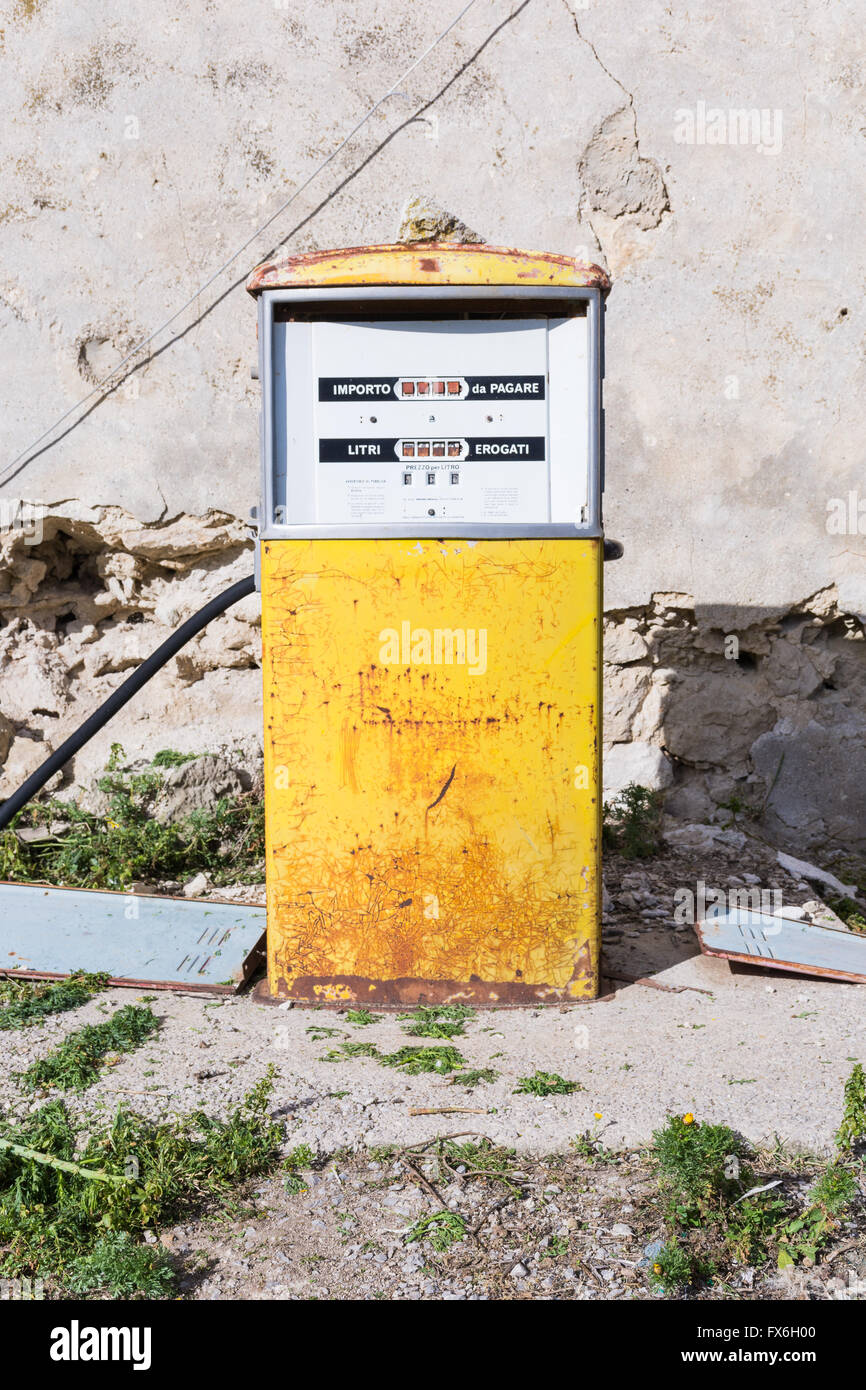 Abandoned old diesel hi-res stock photography and images - Alamy