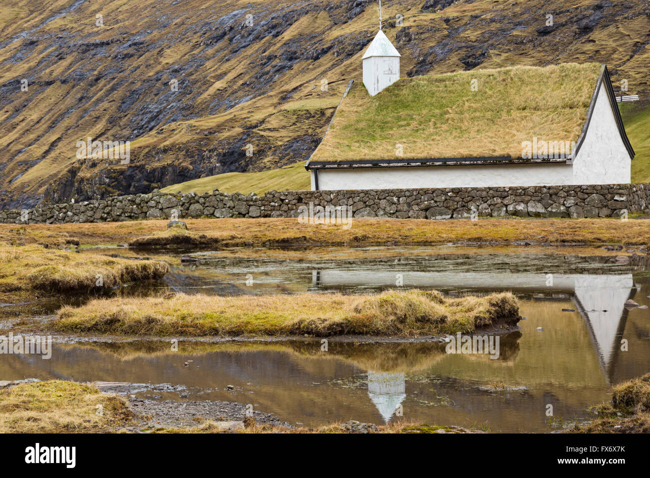 Saksun church, grass roofed church with reflection at Saksun ancient ...