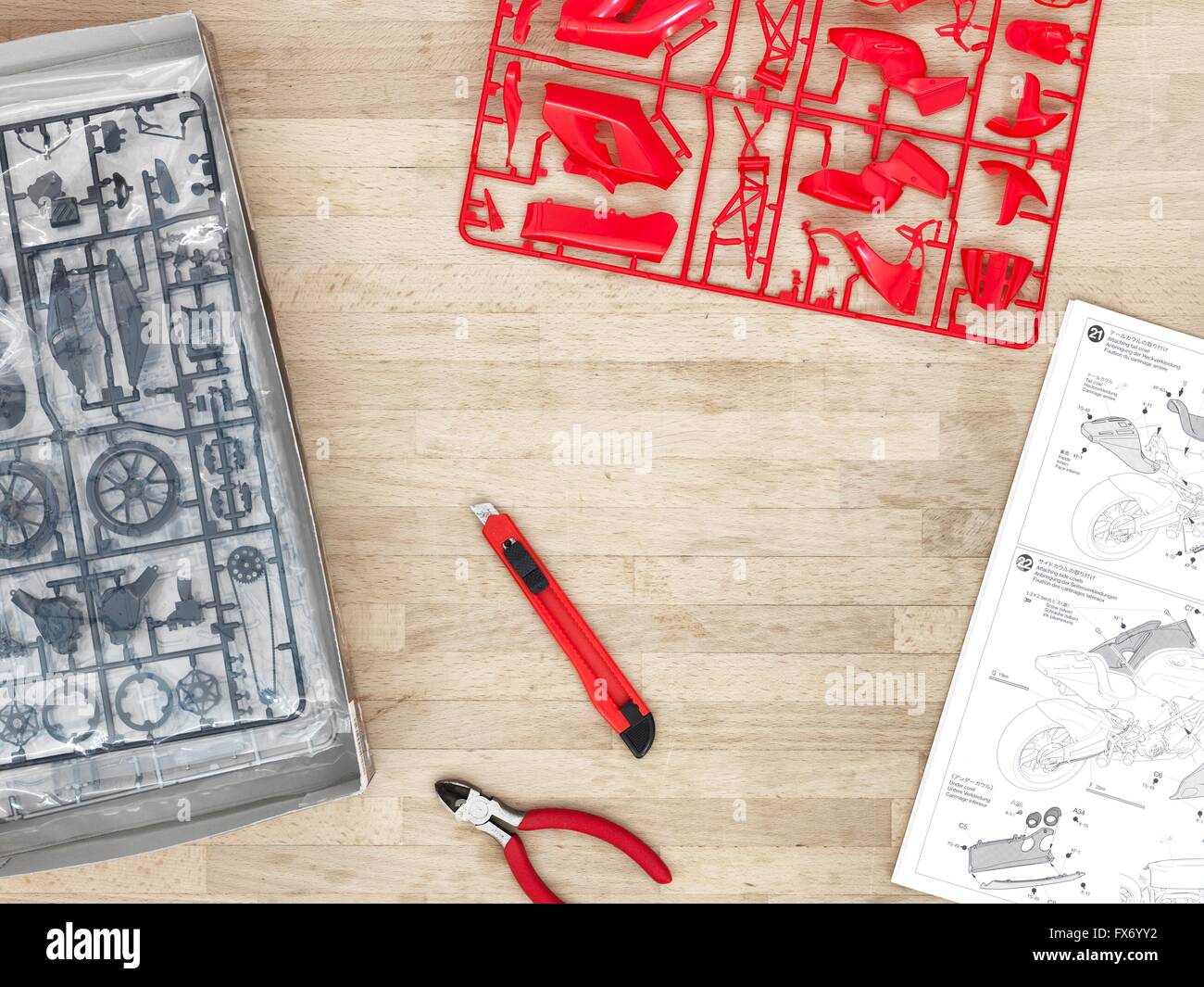 Kit model plastic sprue hi-res stock photography and images - Alamy