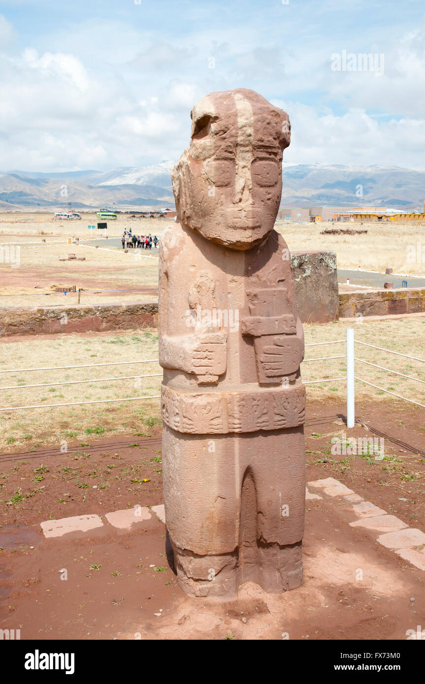 Ponce Stela Monument - Tiwanaku - Bolivia Stock Photo - Alamy