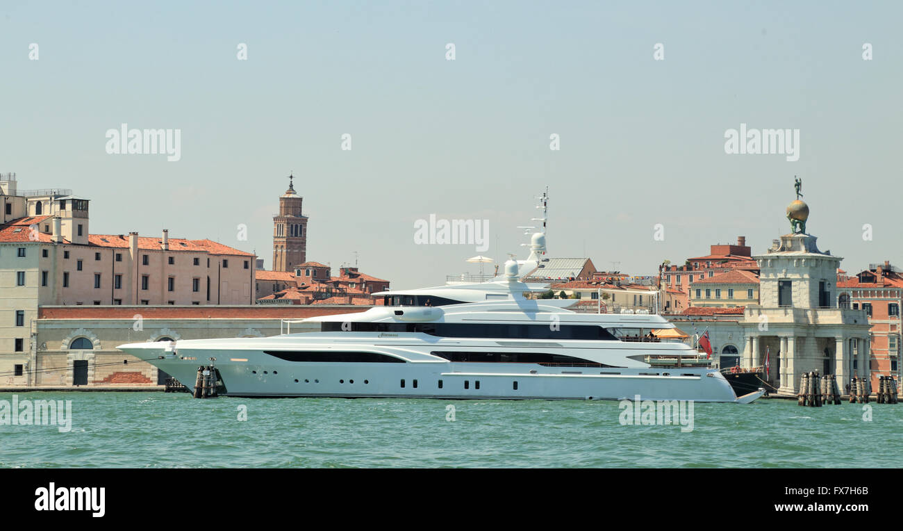 Vessel vessels yacht yachts jacht motor hi-res stock photography and ...