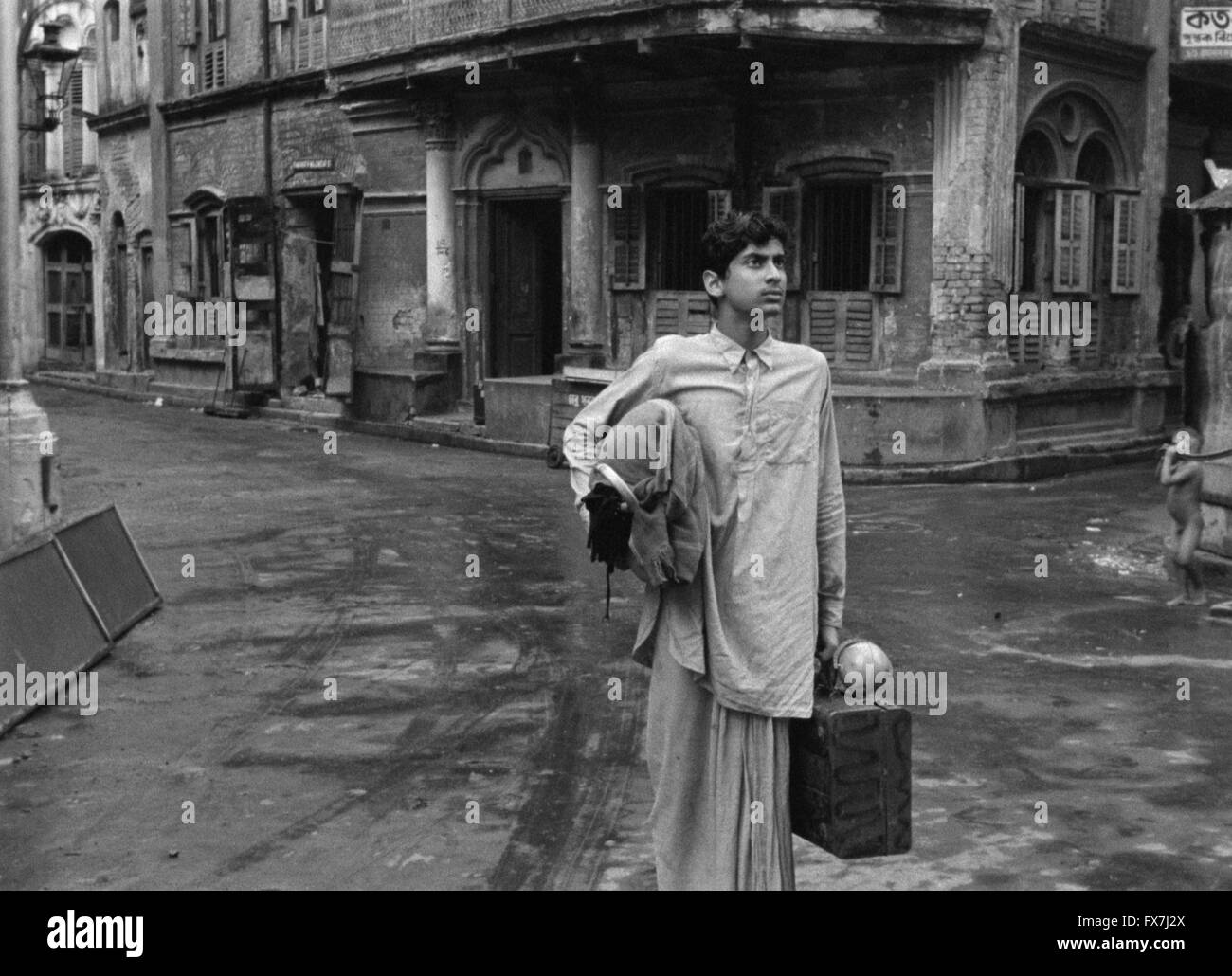 Aparajito The Unvanquished Year : 1957 India Director : Satyajit Ray ...
