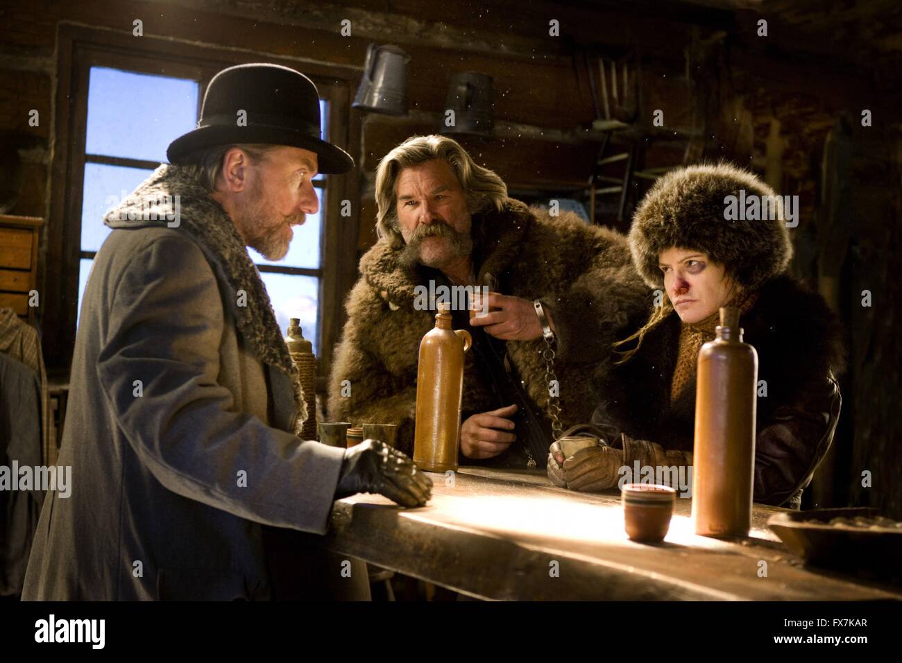 Jennifer jason leigh the hateful eight hi-res stock photography and ...