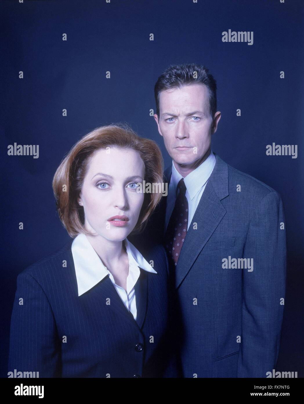 Gillian anderson x files 1993 hi-res stock photography and images - Alamy
