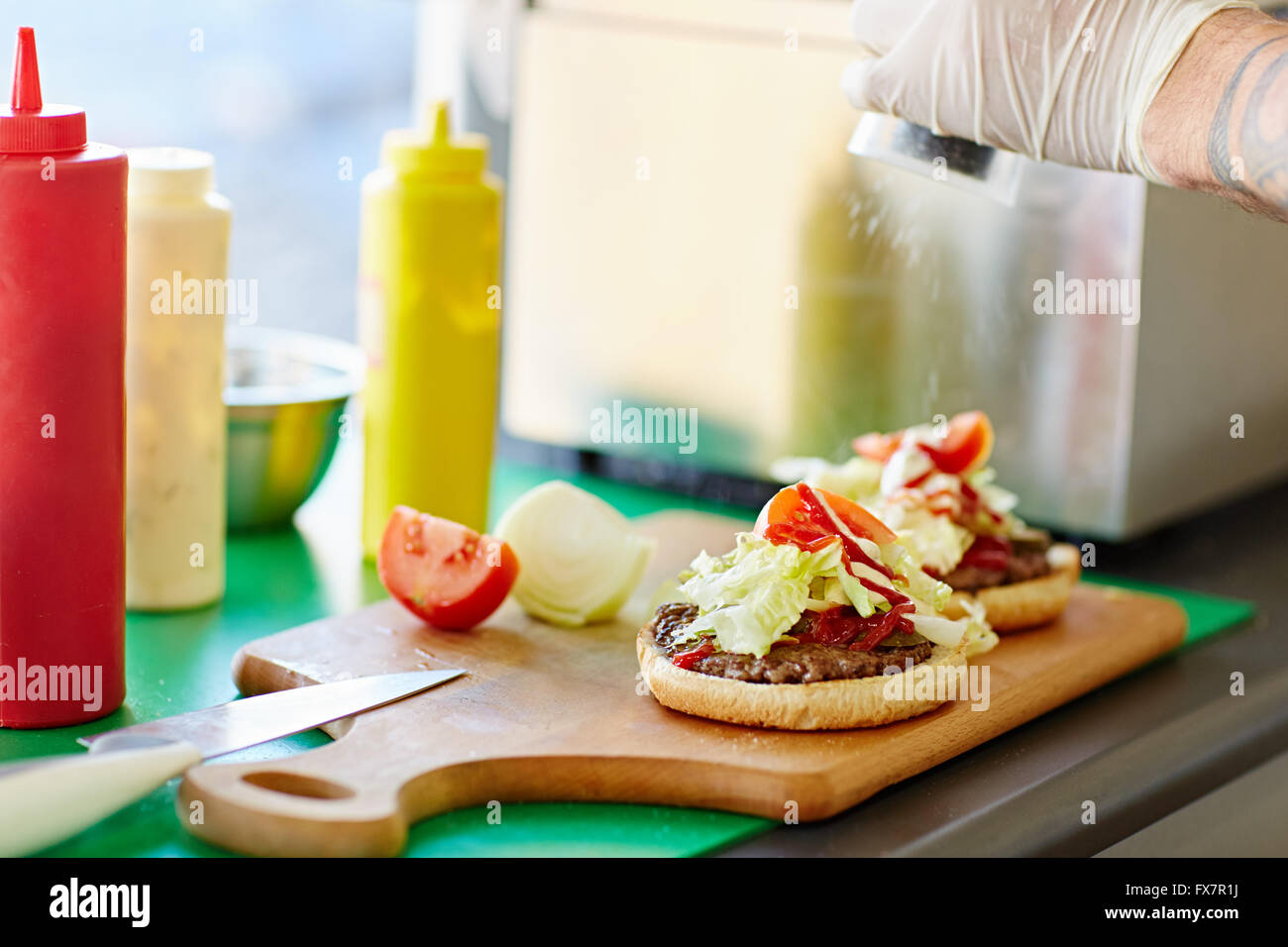 Burger people hi-res stock photography and images - Alamy
