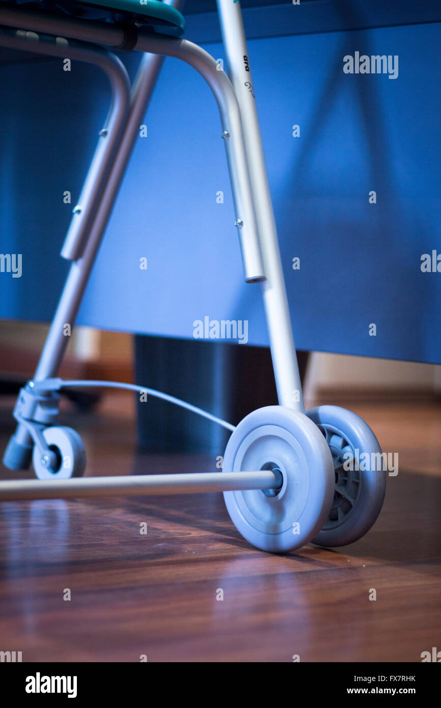Wheeled zimmer frame hi-res stock photography and images - Alamy