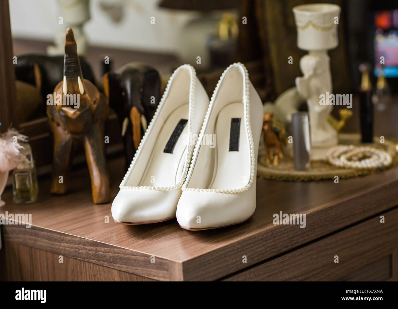 Elegant white shoes Stock Photo - Alamy