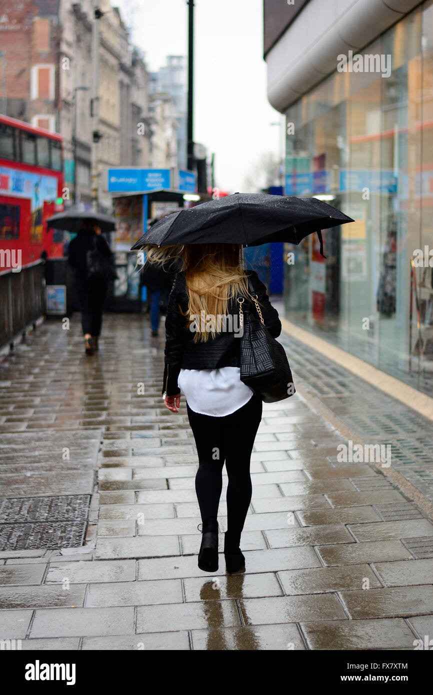 Rainy day in London, England Stock Photo - Alamy