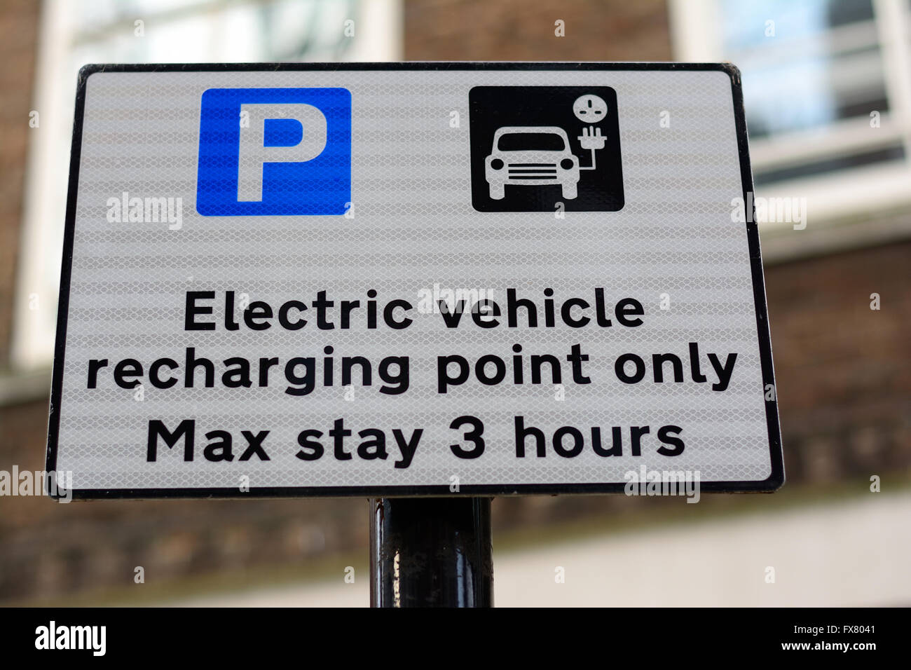 Recharge sign hi-res stock photography and images - Alamy