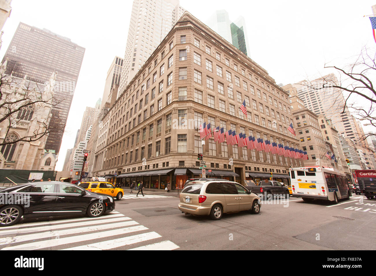 Saks & Company department store, Fifth Avenue, Manhattan, New York City ...