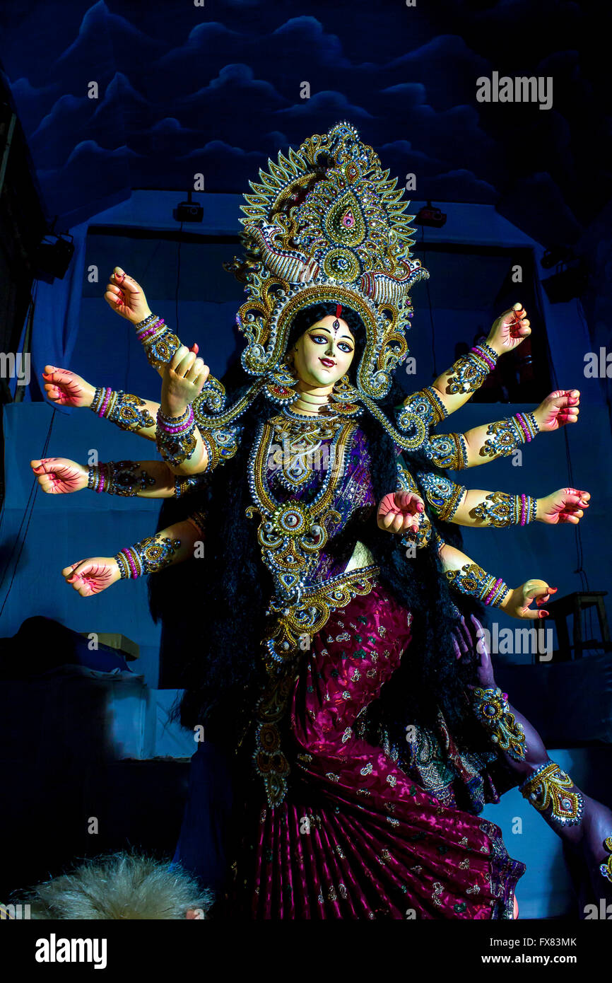 Durga sculpture making an artist in Narayangonj, Dhaka, Bangladesh ...