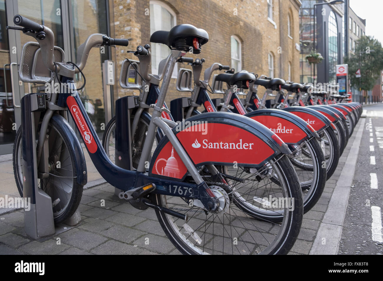 Santander london bikes hi-res stock photography and images - Alamy
