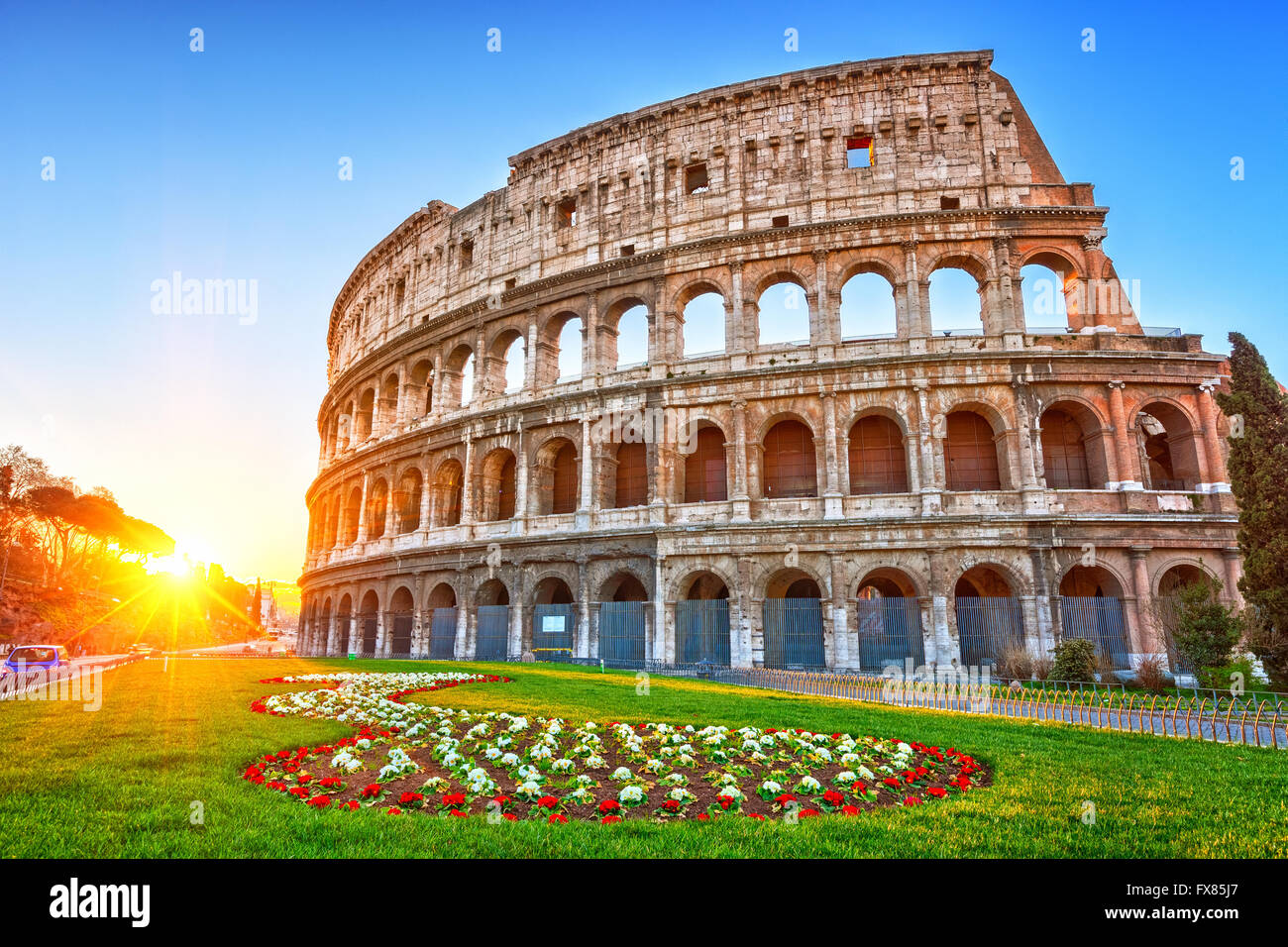 Roman colosseum flowers hi-res stock photography and images - Alamy