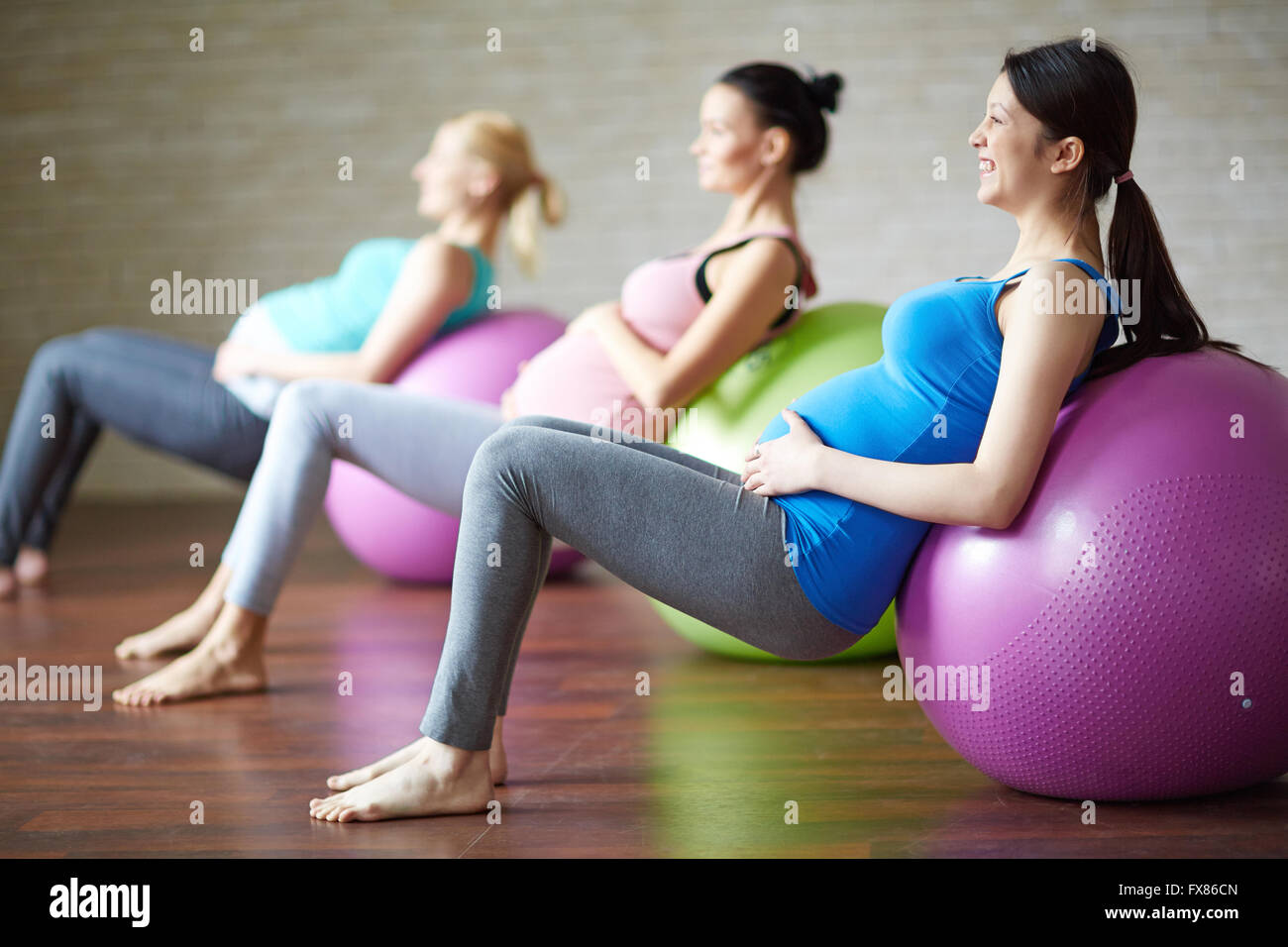 Ball people hi-res stock photography and images - Alamy