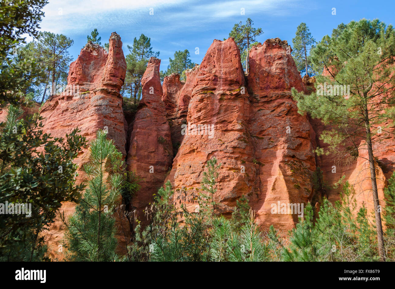 Les Sentiers d'Ocres, Roussillon, Vaucluse, France 84 Stock Photo - Alamy