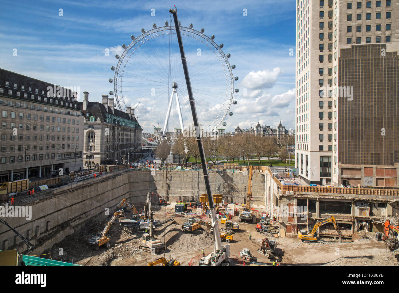 Construction site by the London Eye Stock Photo - Alamy
