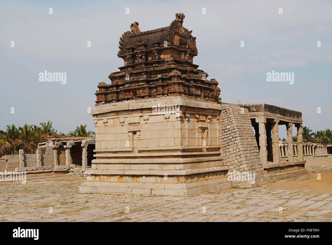 Amman shrine pattabhirama temple hampi hi-res stock photography and ...