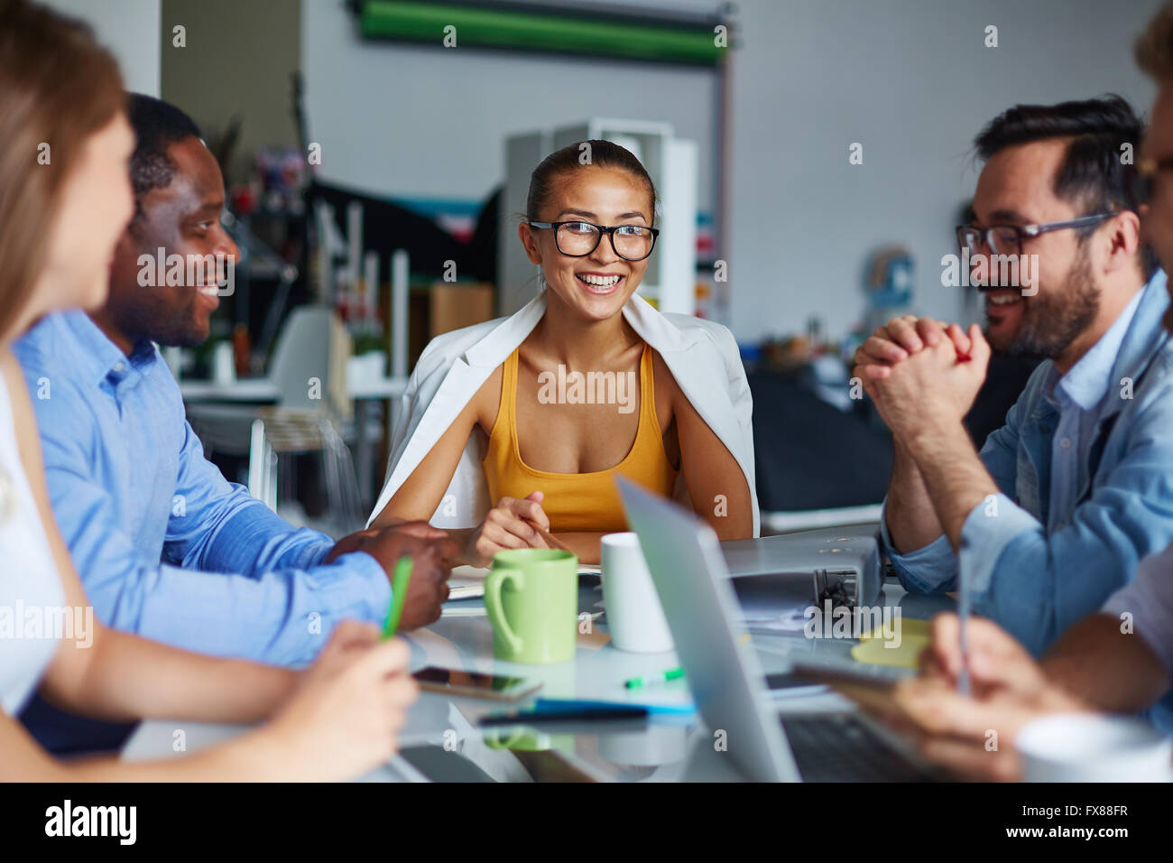Briefing indoor hi-res stock photography and images - Alamy