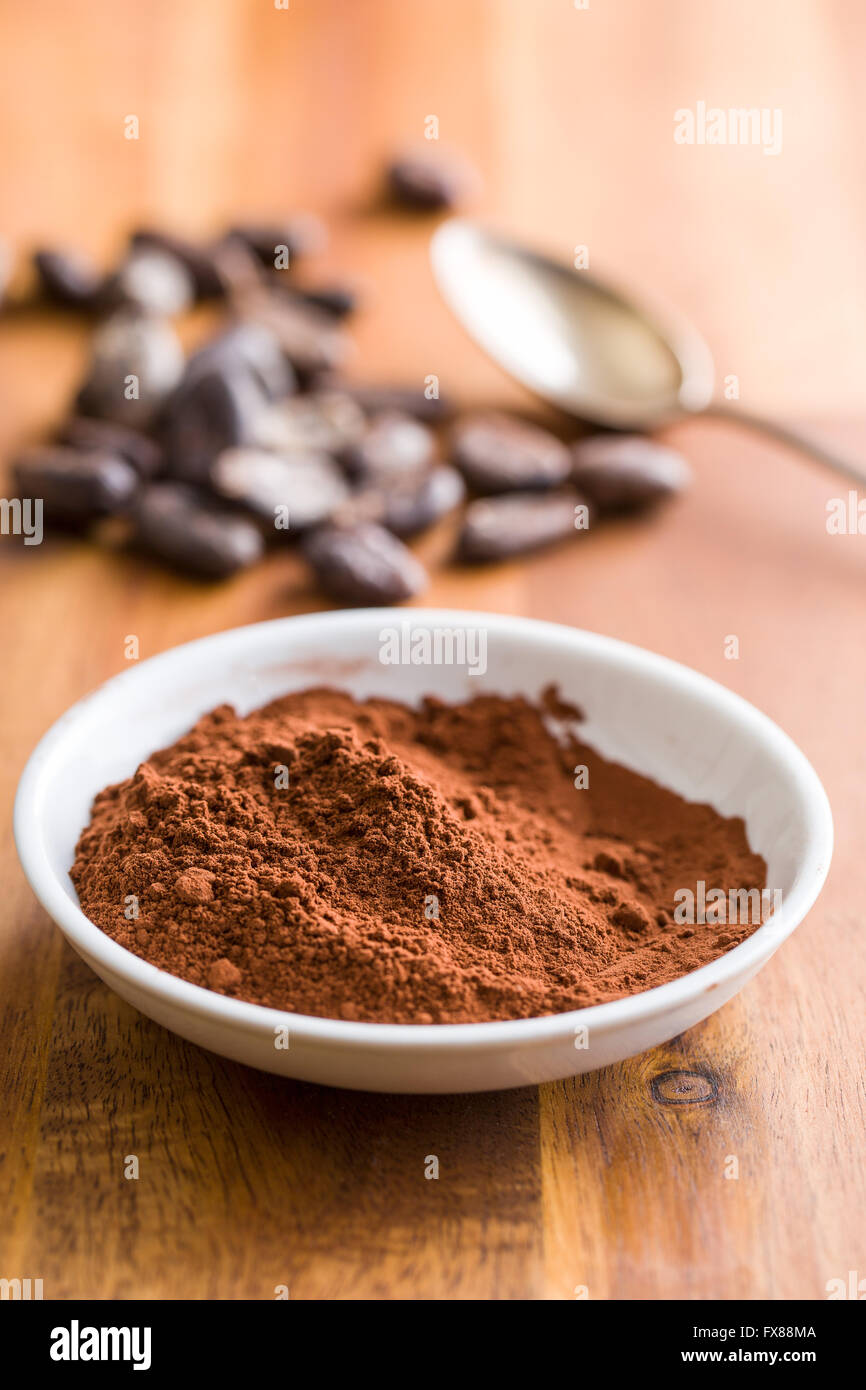 the cocoa powder in bowl Stock Photo - Alamy