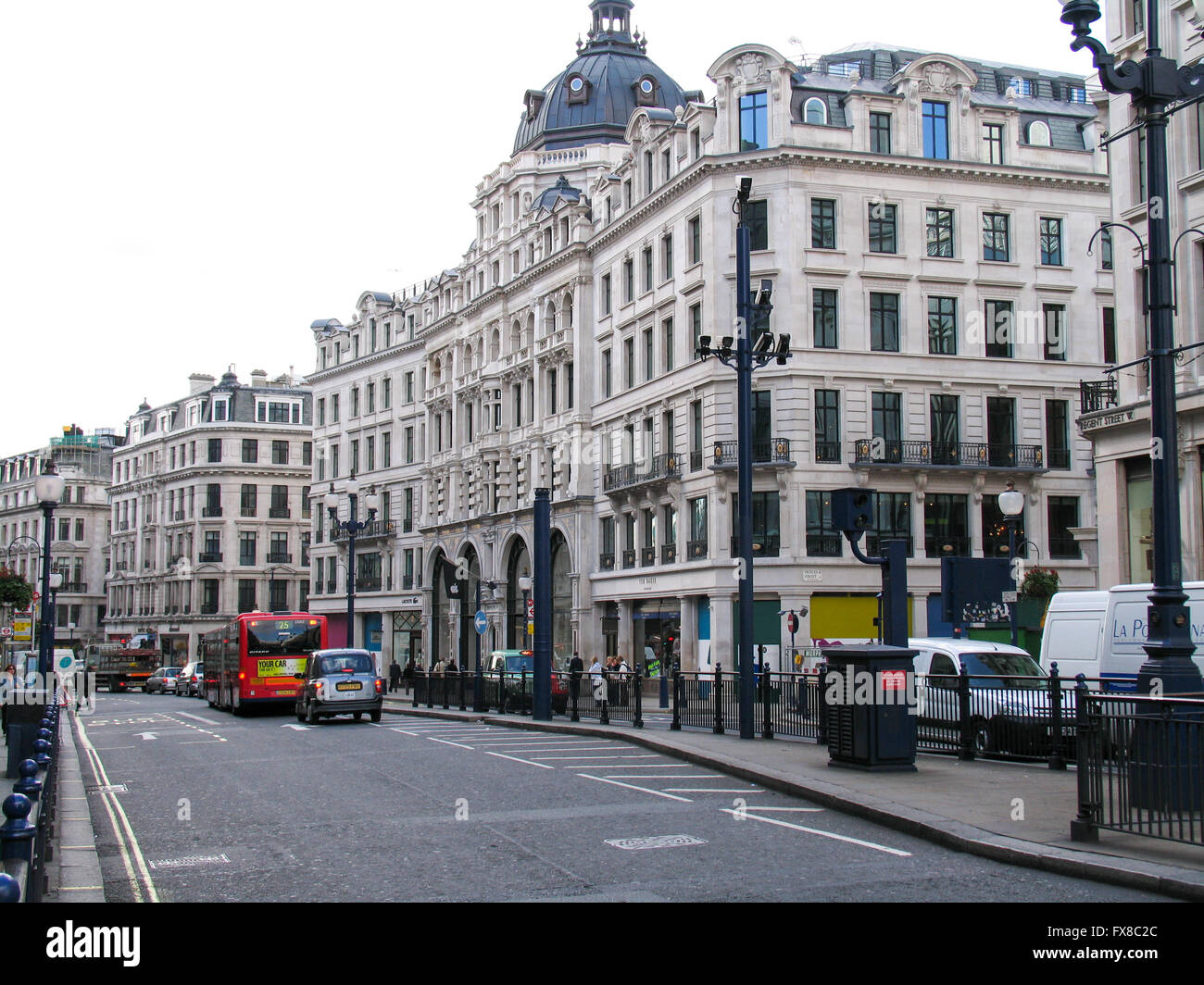 Regent st facade hi-res stock photography and images - Alamy
