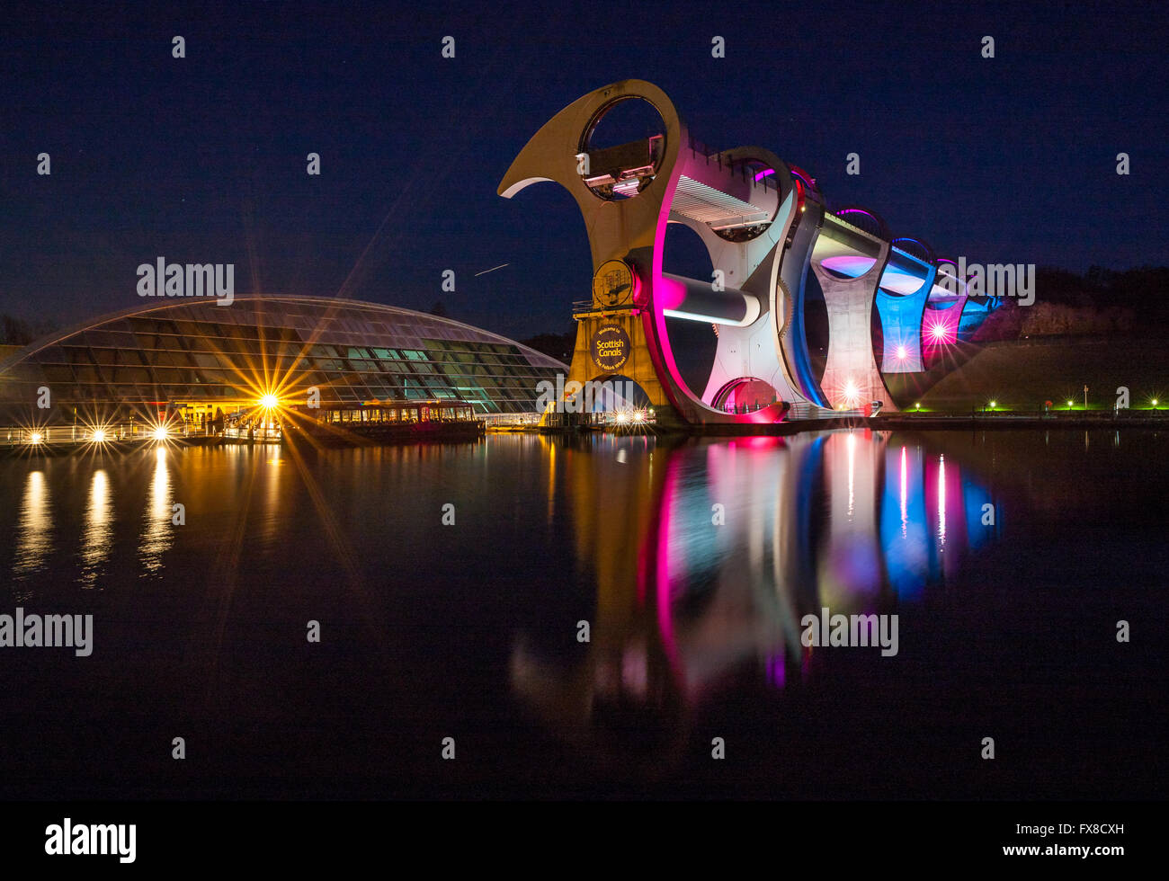 Falkirk wheel night hi-res stock photography and images - Alamy