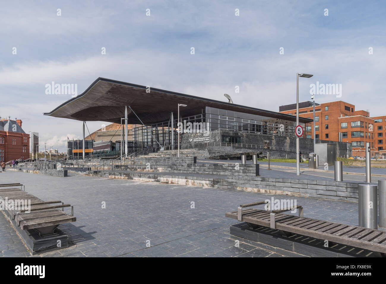 The Welsh assembly building in Cardiff Bay by Rogers Stirk Harbour ...
