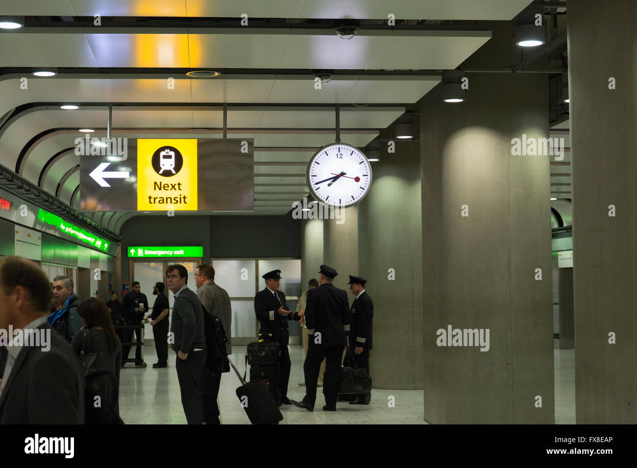Platform at the shuttle train at Terminal 5 London Heathrow Stock Photo ...