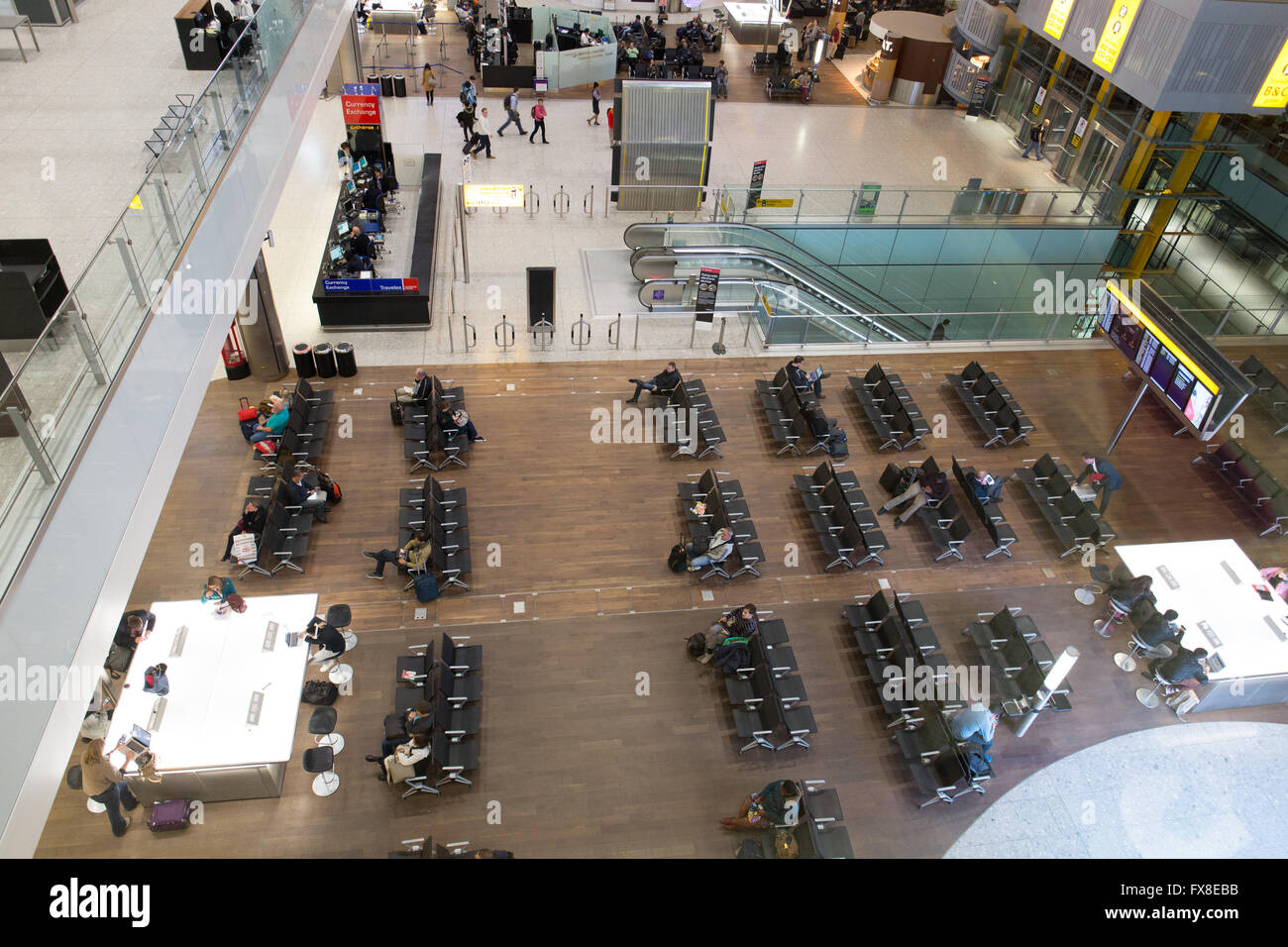 Heathrow airport terminal night hi-res stock photography and images - Alamy