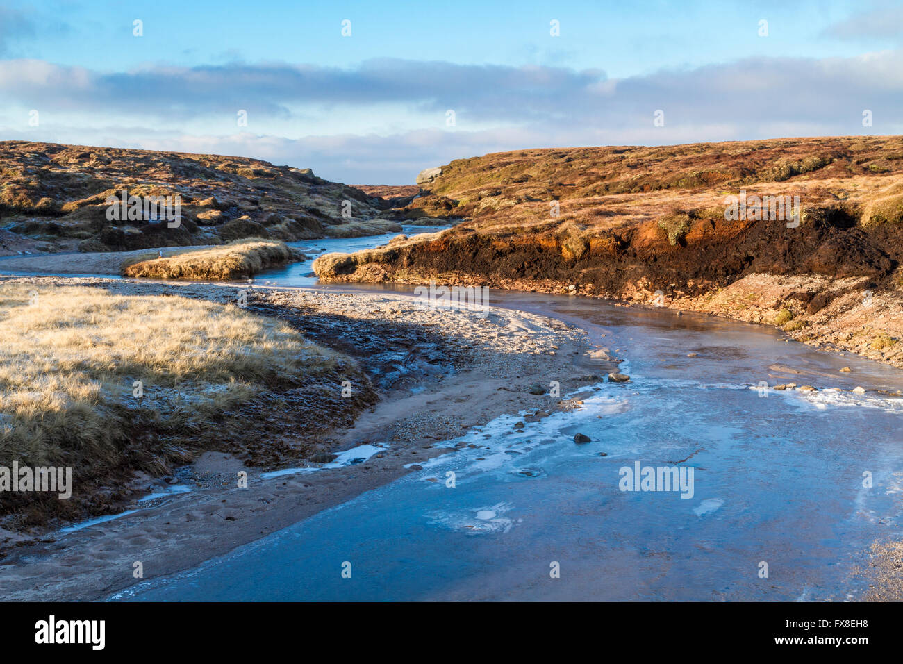 Frozen River Kinder near Kinder Gates, Kinder Scout, Derbyshire, Peak ...