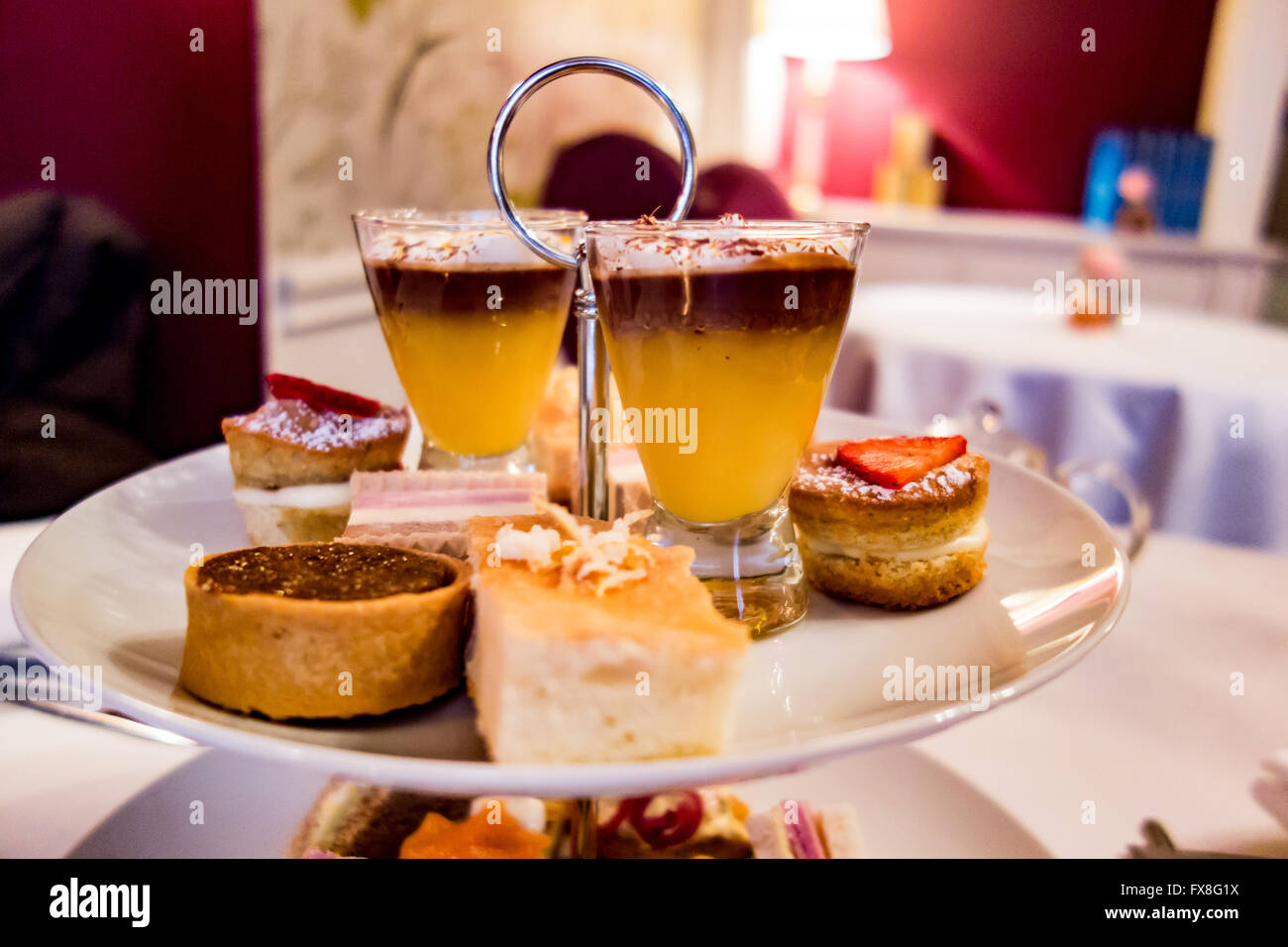 Afternoon tea stand hi-res stock photography and images - Alamy