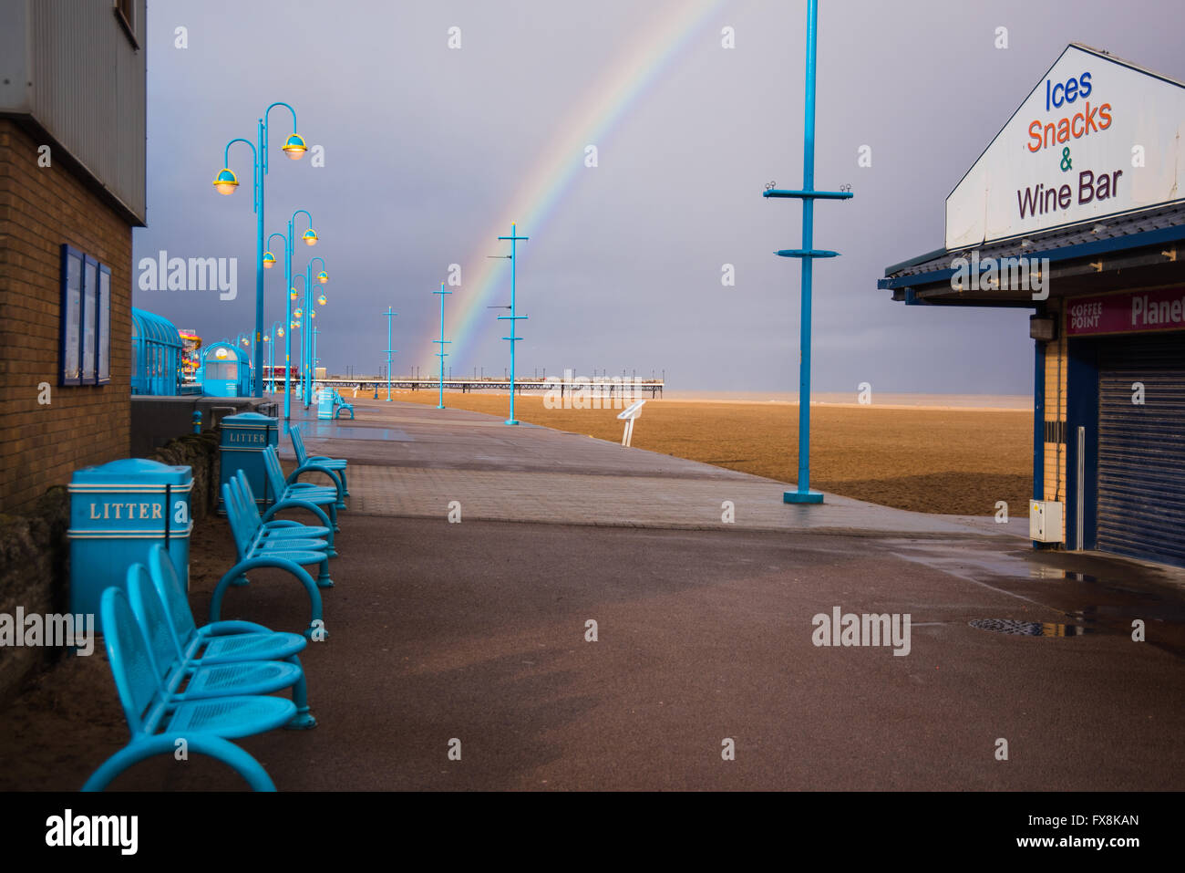 Skegness seafront hi-res stock photography and images - Alamy