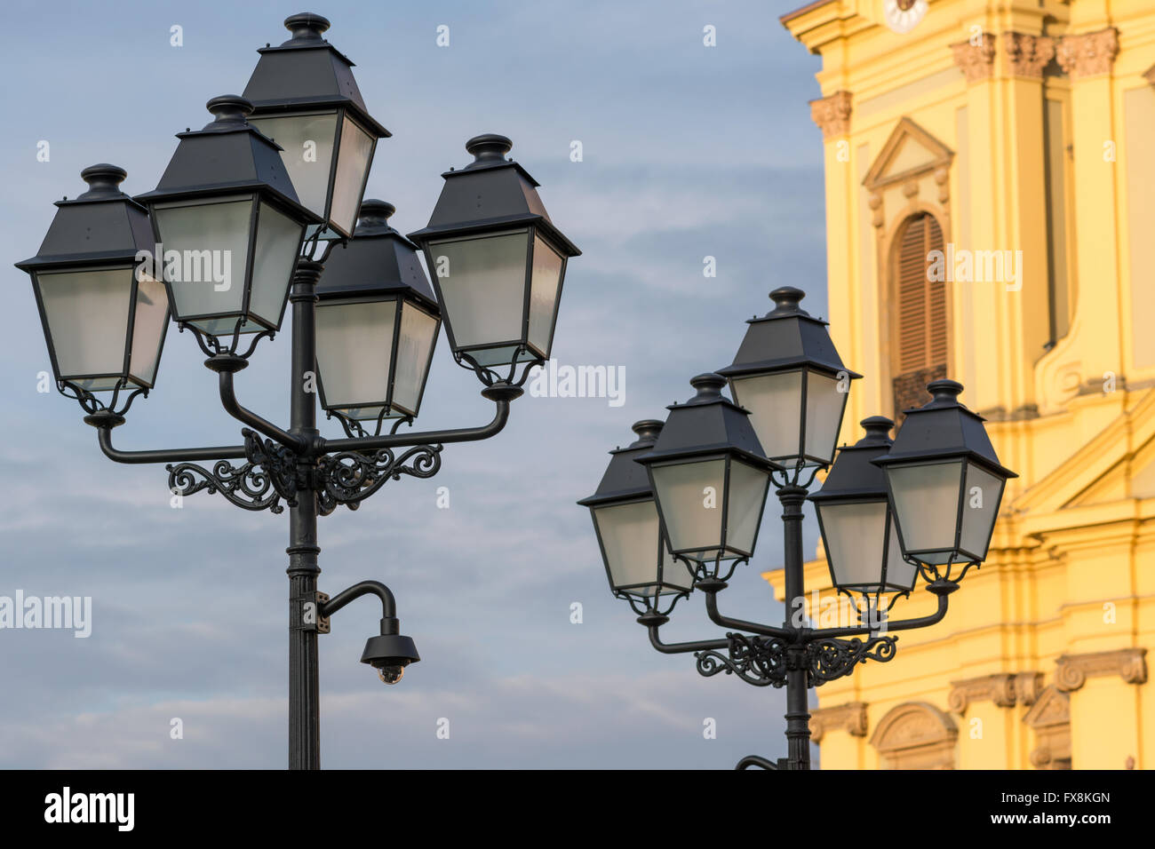 Old style lamppost hi-res stock photography and images - Alamy