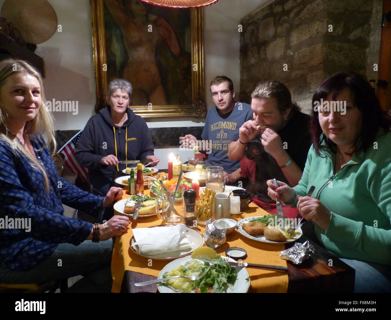 Friends family dinner table hi-res stock photography and images - Alamy