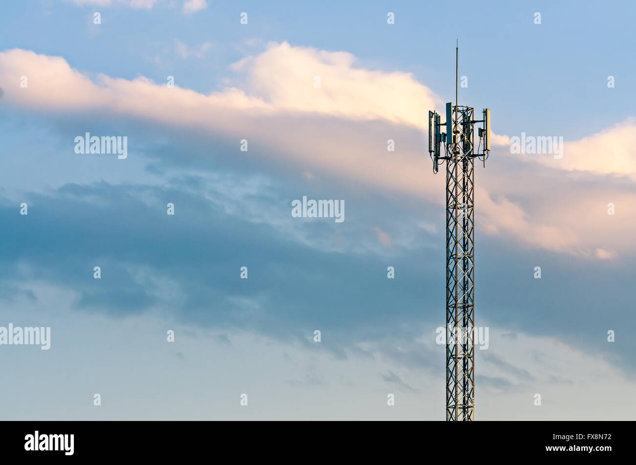 Signal tower hi-res stock photography and images - Alamy