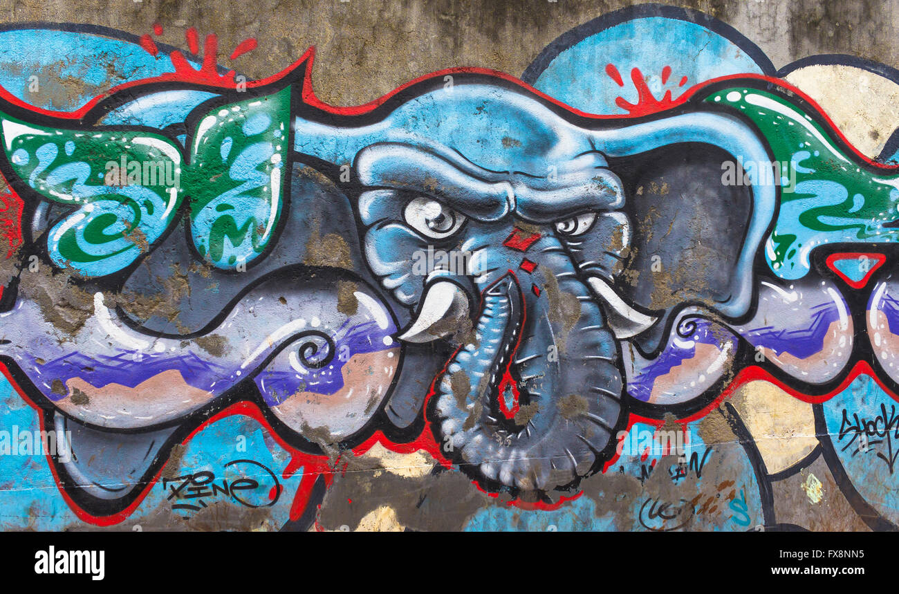 Gumpy On The Wall Stock Photo - Alamy