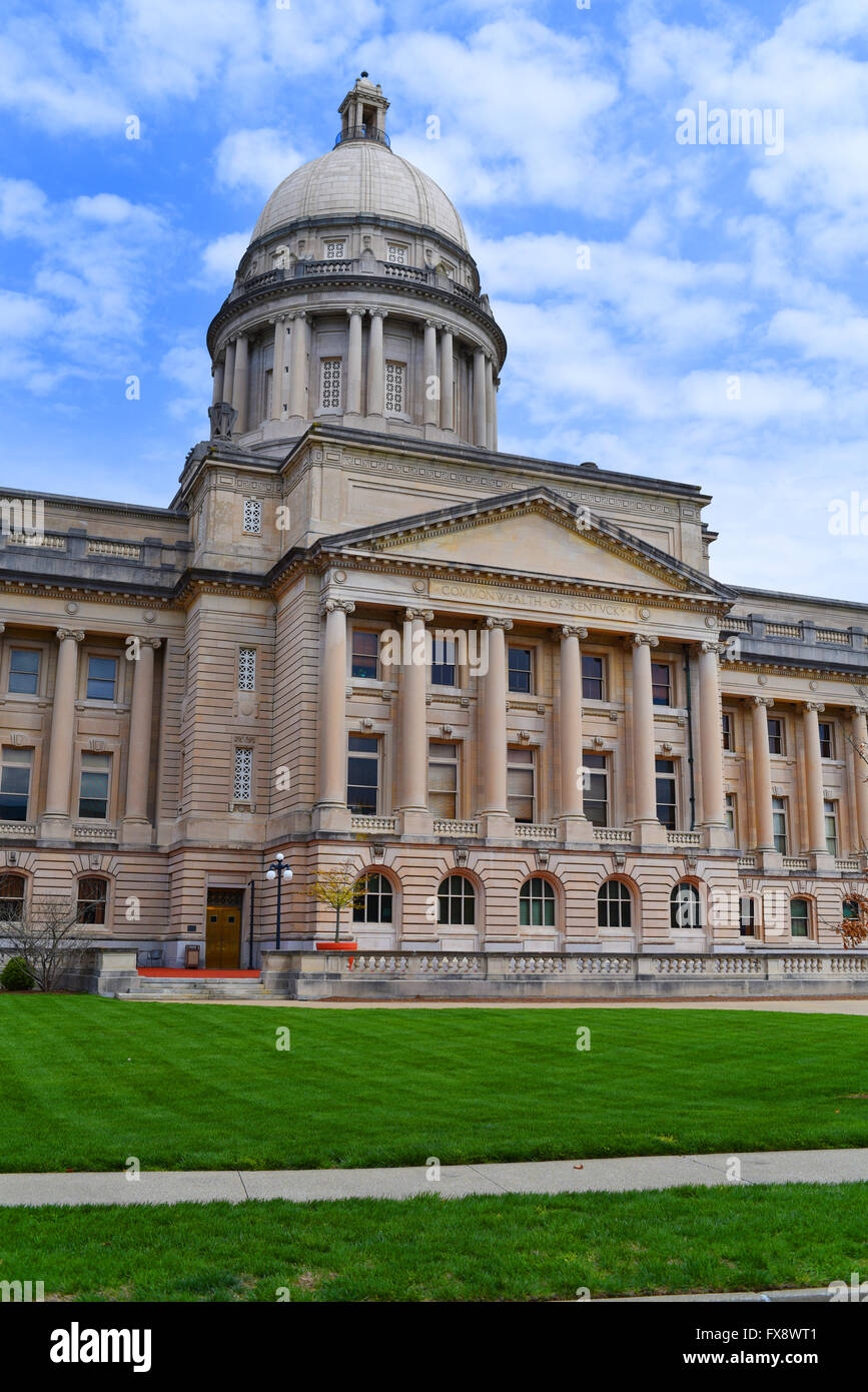 Dome of the kentucky state capitol hi-res stock photography and images ...