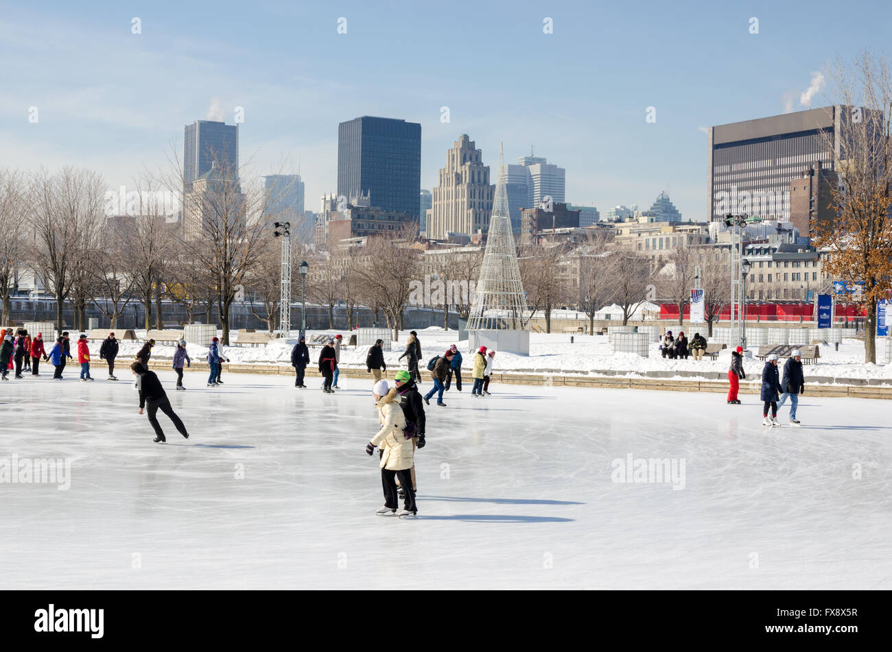 Montreal, Canada - 5th Mars 2016: People skating at Old Port Ice ...