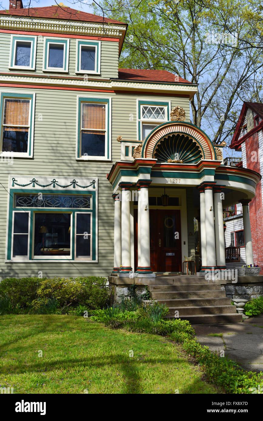 Old louisville neighborhood hi-res stock photography and images - Alamy