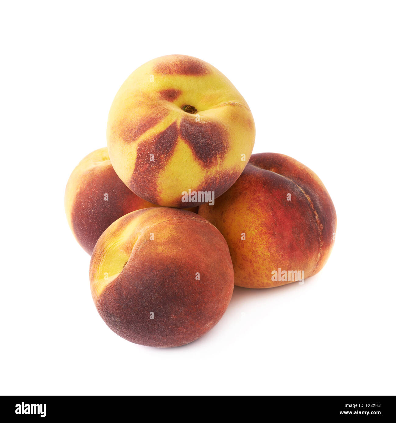 Pile of peach fruits isolated Stock Photo - Alamy