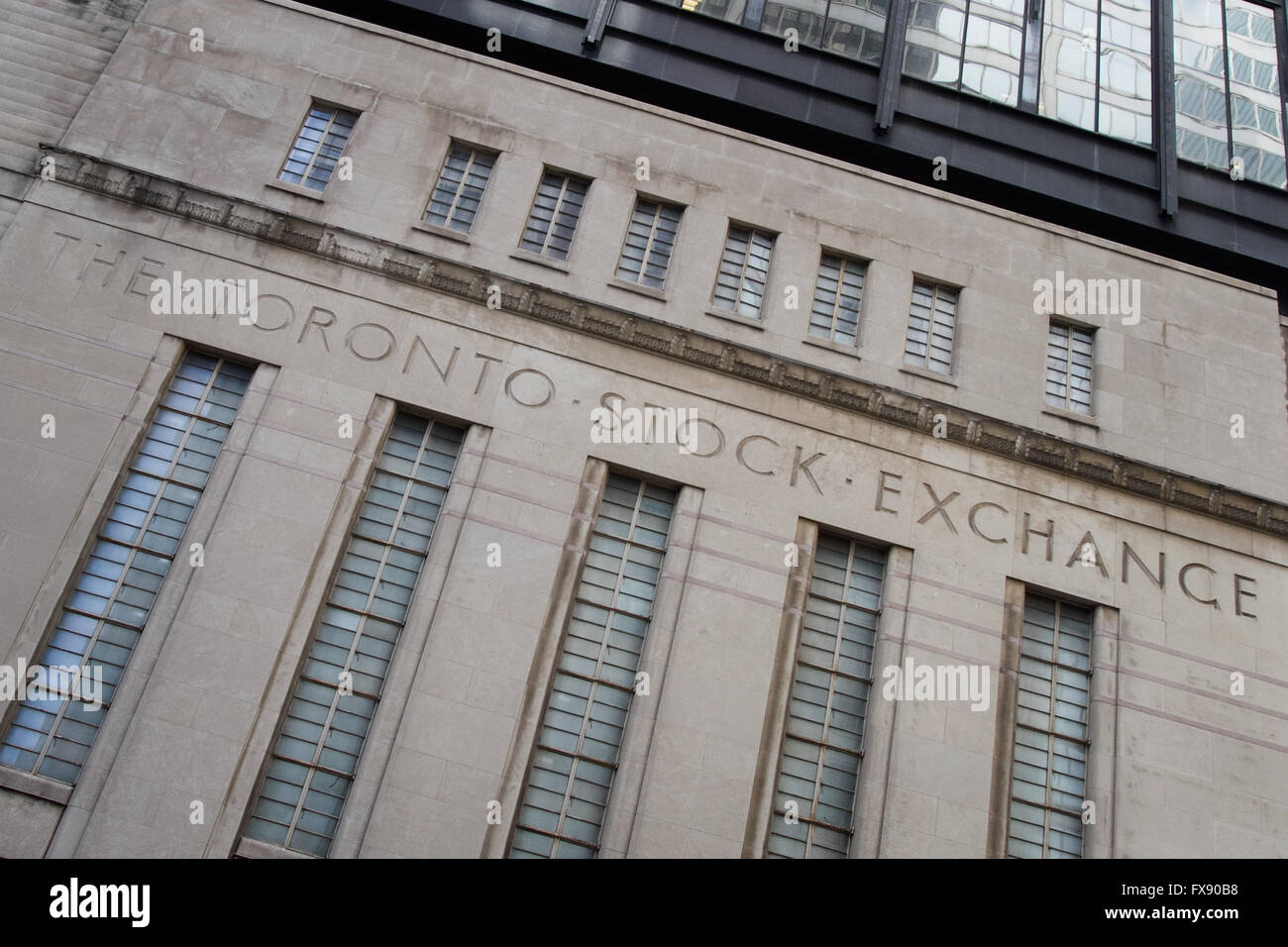 Stocks trading hi-res stock photography and images - Alamy