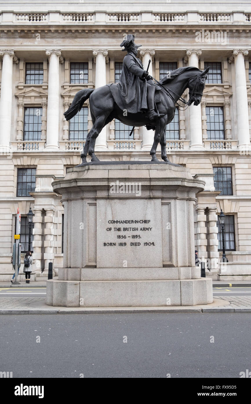 Duke cambridge statue whitehall hi-res stock photography and images - Alamy
