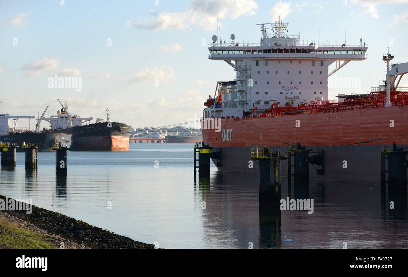 Europoort oil terminals of Rotterdam port 17.01.2016 Stock Photo - Alamy