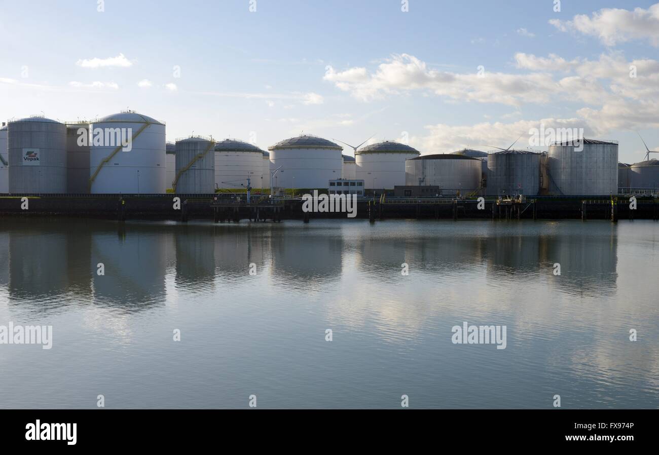 Europoort oil tanks of Rotterdam port 17.01.2016 Stock Photo - Alamy